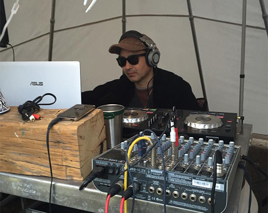 interview with DJ MIKU 祝・活動35年目のファースト・アルバム、その瑞々しさ | DJミク、インタヴュー | ele-king